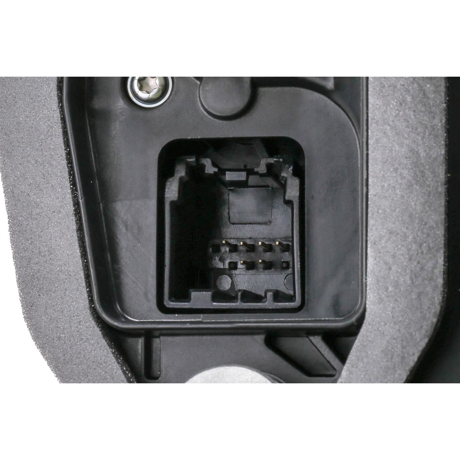 GM Genuine Parts Door Latch Assembly 13592280 | AutoZone