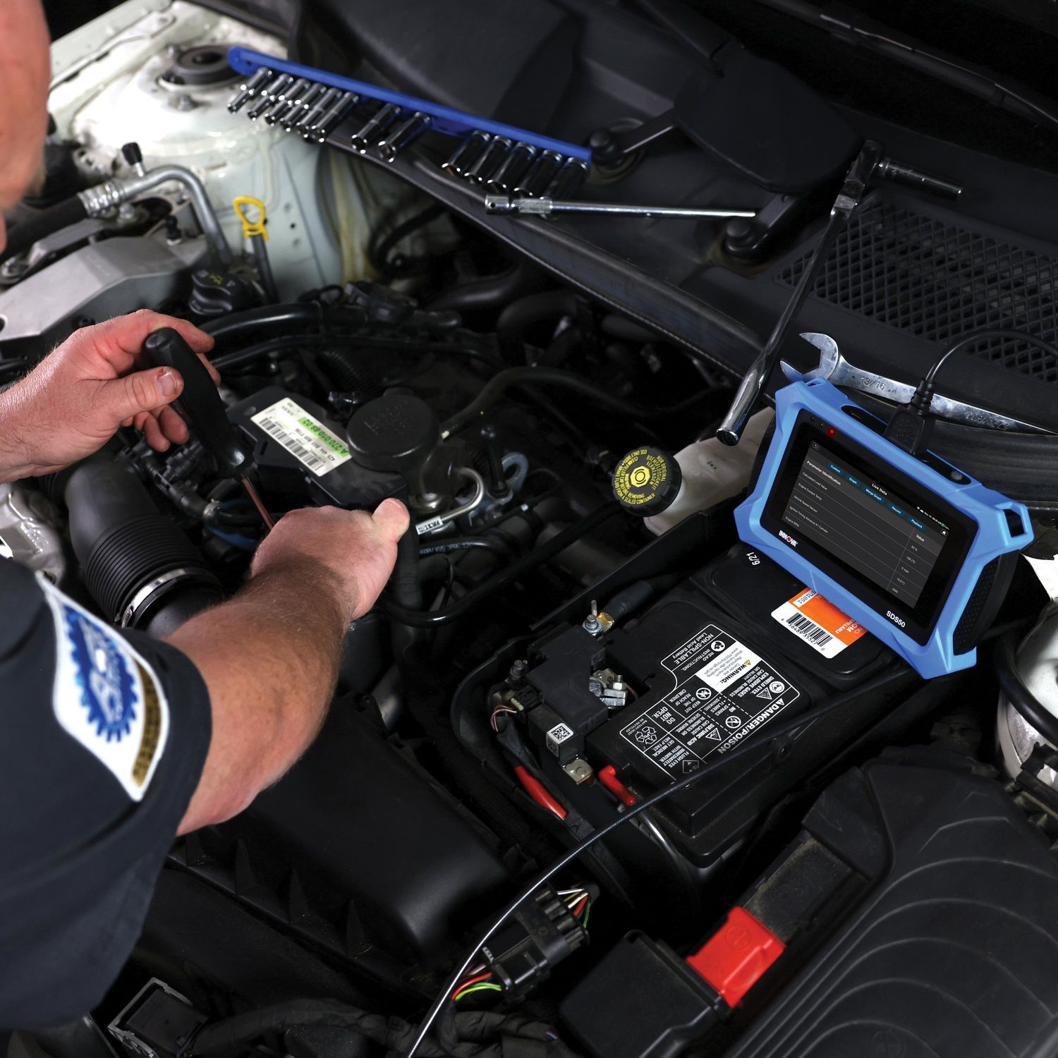 Innova SDS-Tech OE-Level Diagnostic Tablet SDS50 | AutoZone