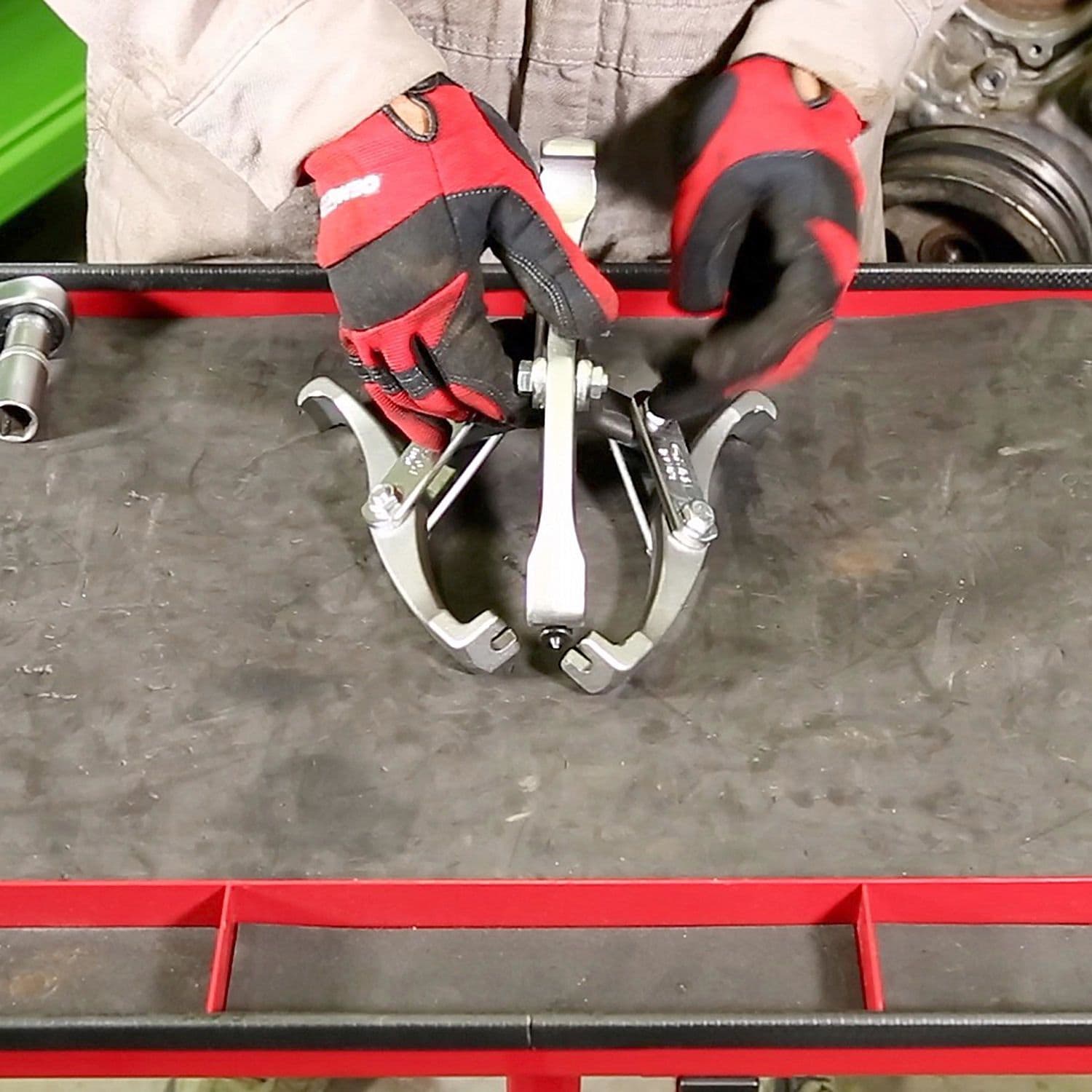 OEMTOOLS 7 Ton Reversible Puller | AutoZone