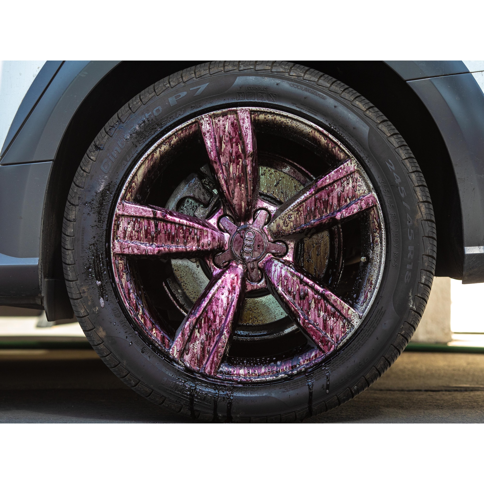 Meguiar's Ultimate All Wheel Cleaner Spray 24oz | AutoZone