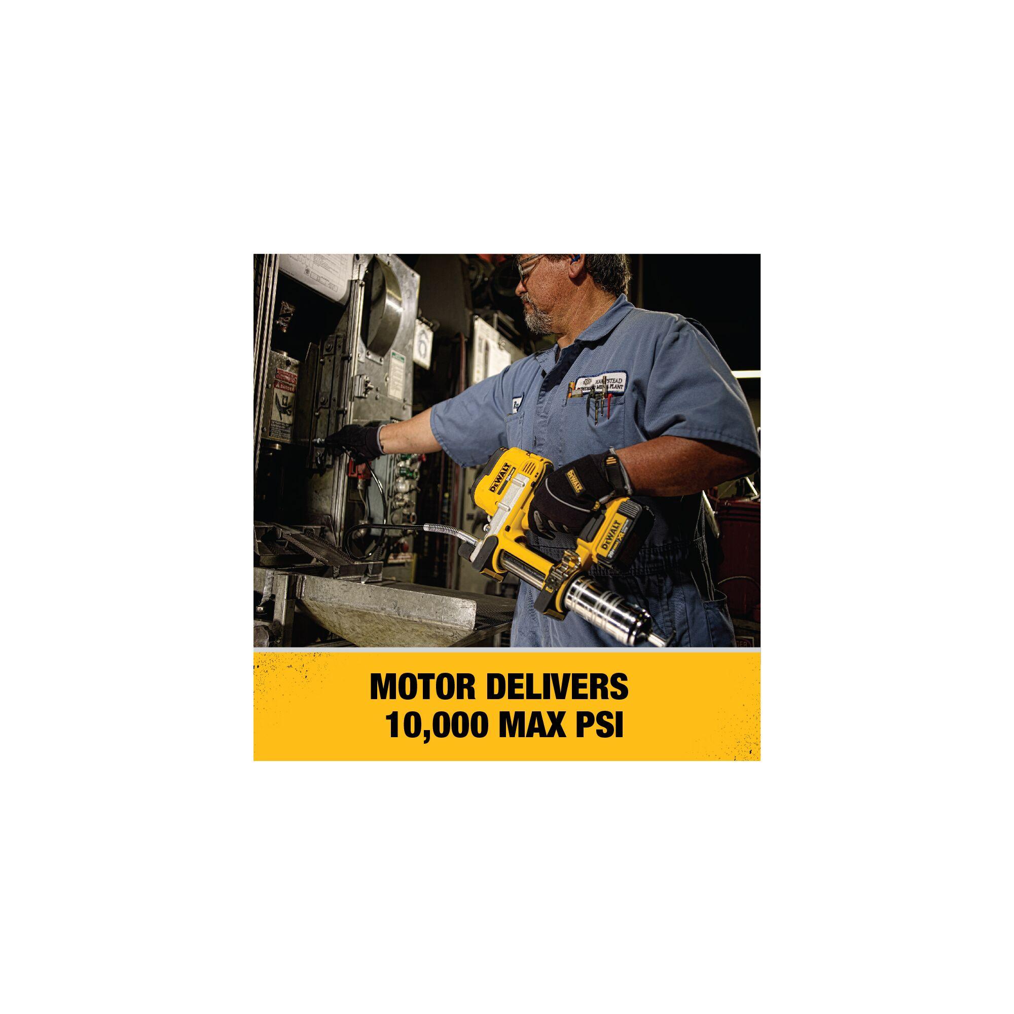 Dewalt Grease Gun DCGG571M1 | AutoZone
