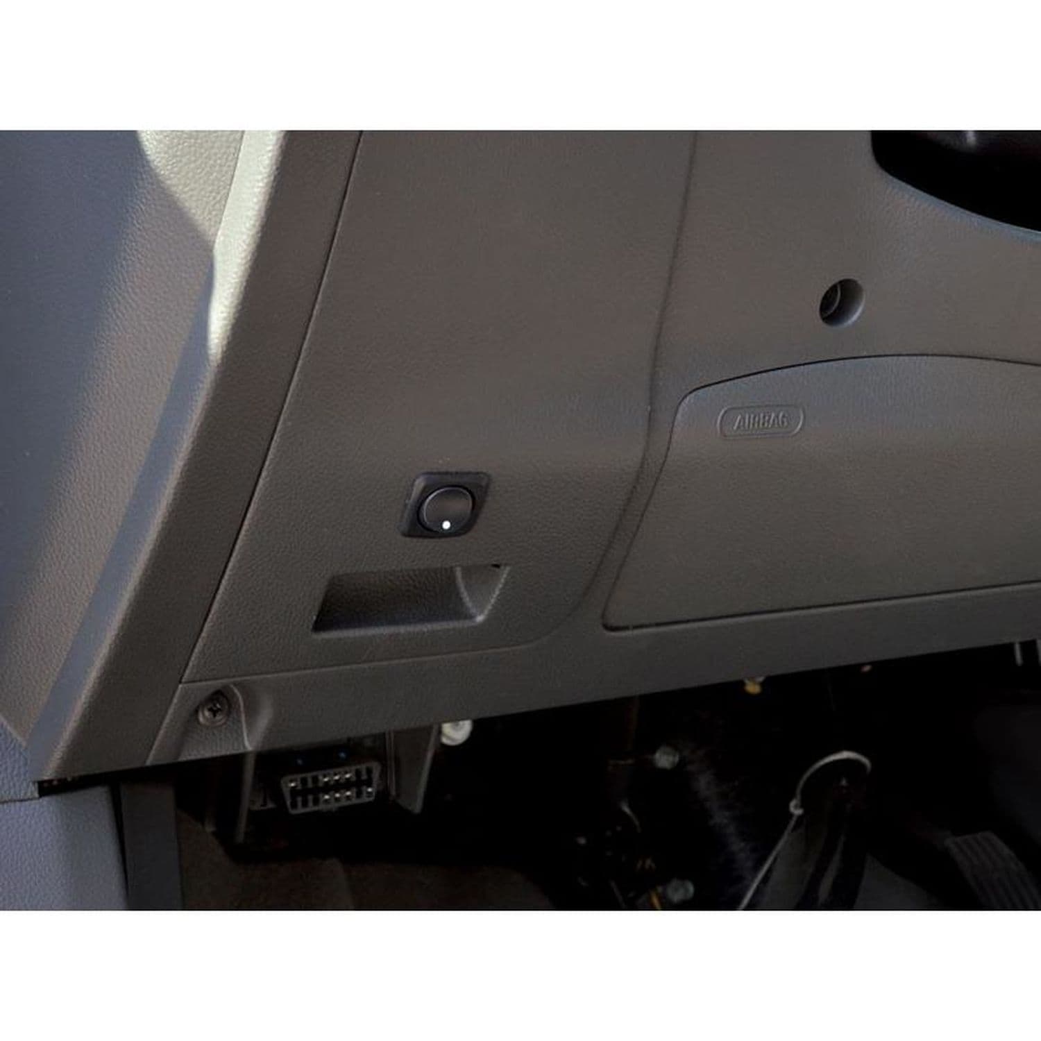 2015 Mercedes-Benz b electric drive Fuses