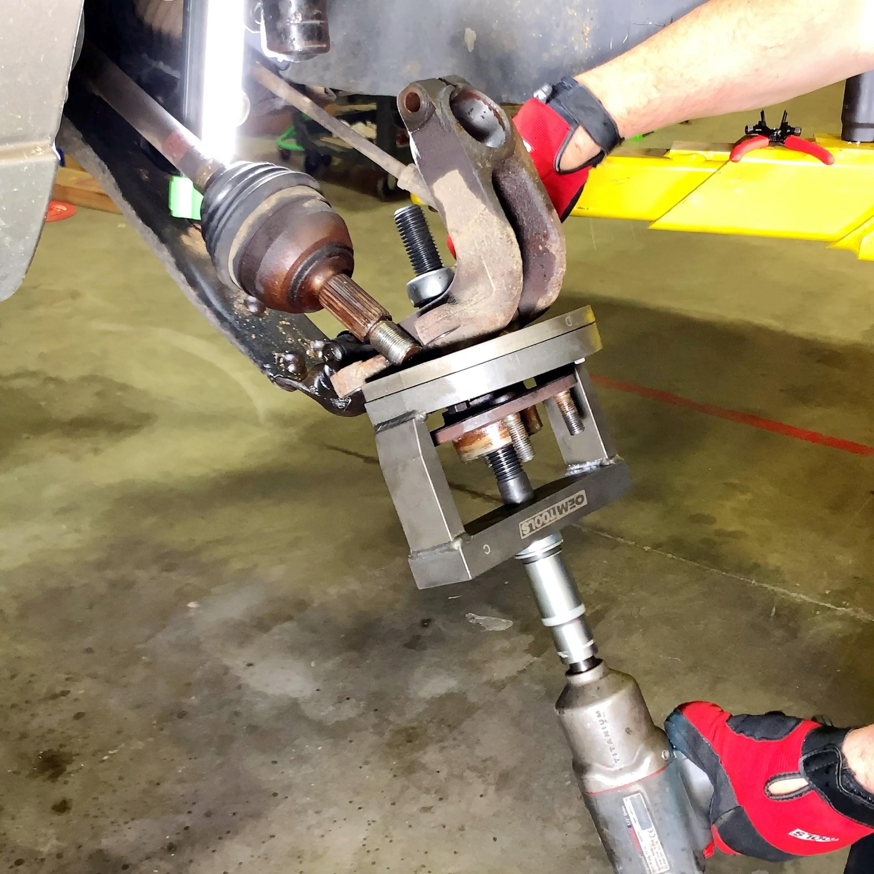 OEMTOOLS Wheel Hub Remover Kit | AutoZone